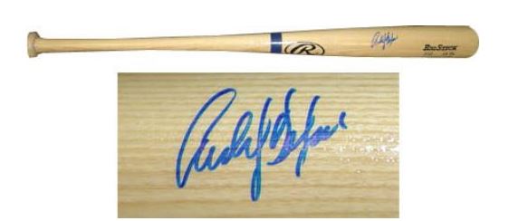 Carlos Delgado Cards and Autographed Memorabilia Buying Guide