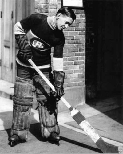 Georges Vezina Cards, Rookie and Memorabilia Buying Guide